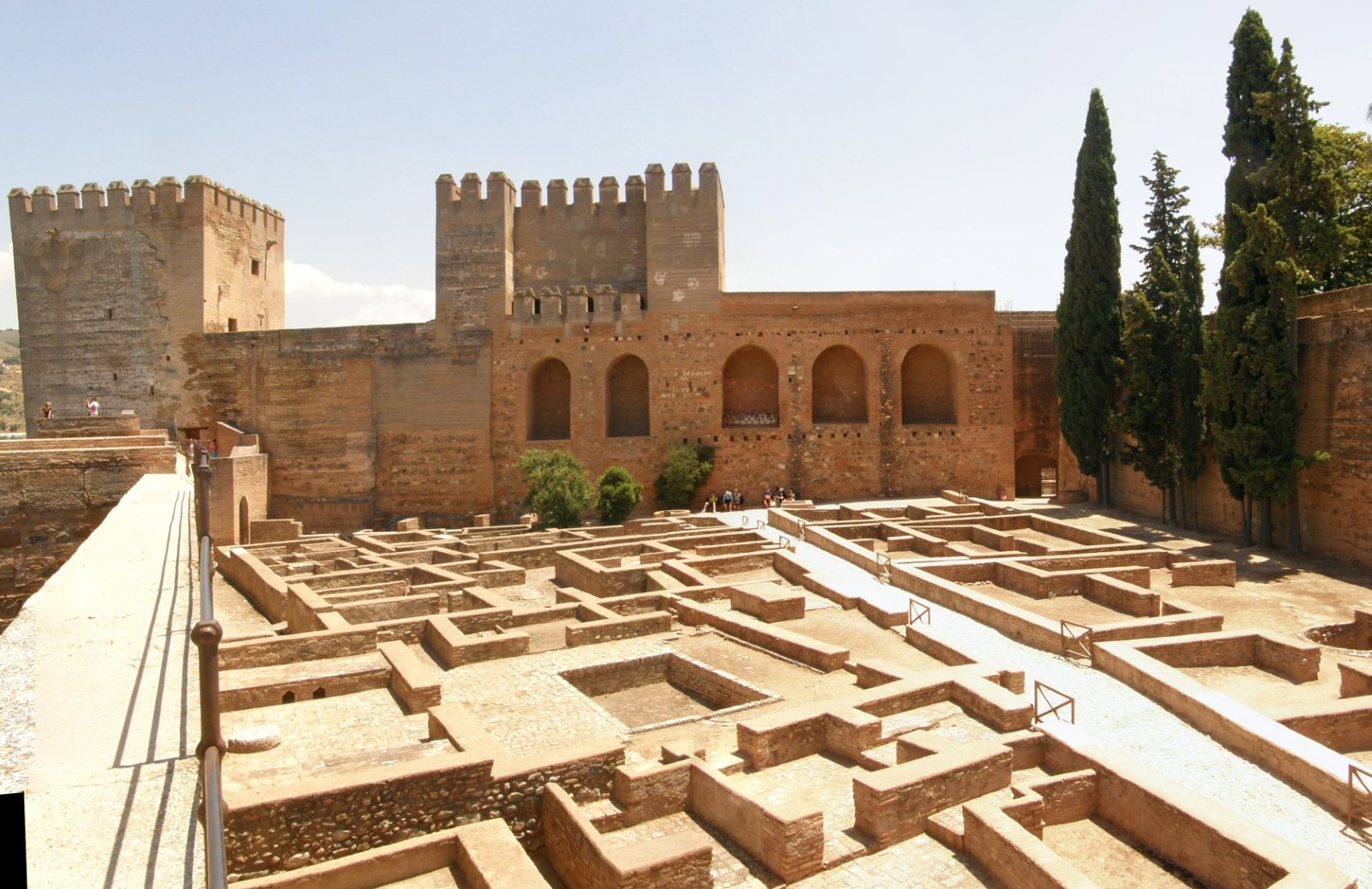 La Alcazaba: zona militar y defensiva de la Alhambra